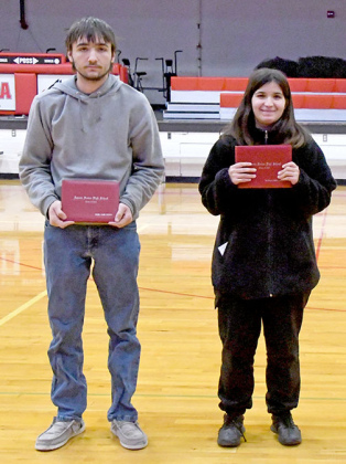 Five Huskies recognized in winter graduation ceremony | Aurora News ...
