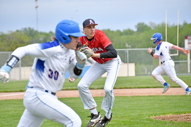 Huskies round out inaugural baseball season Thursday | Aurora News-Register